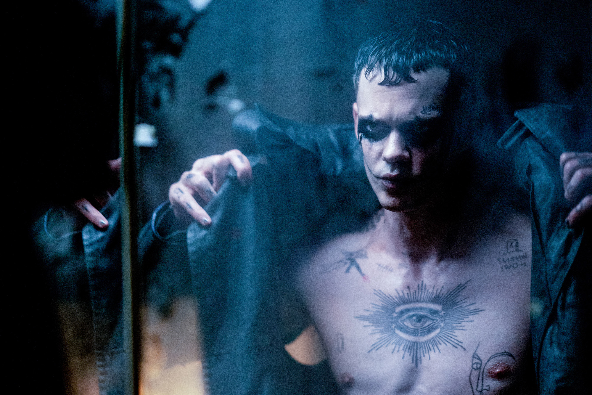 First Images Of New The Crow Film Released - Pubity