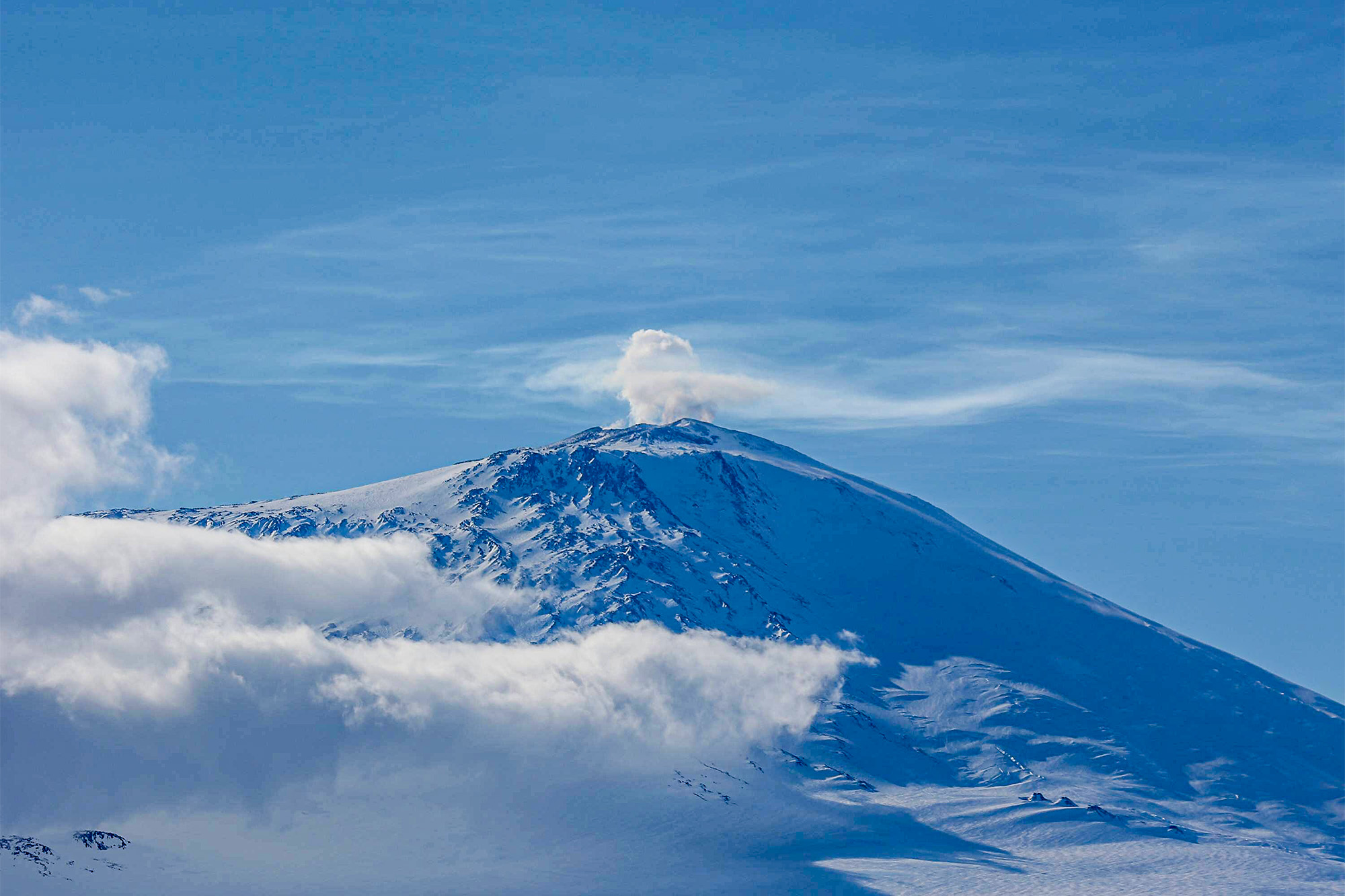 Massive volcano spews out thousands of dollars’ worth of gold every day ...