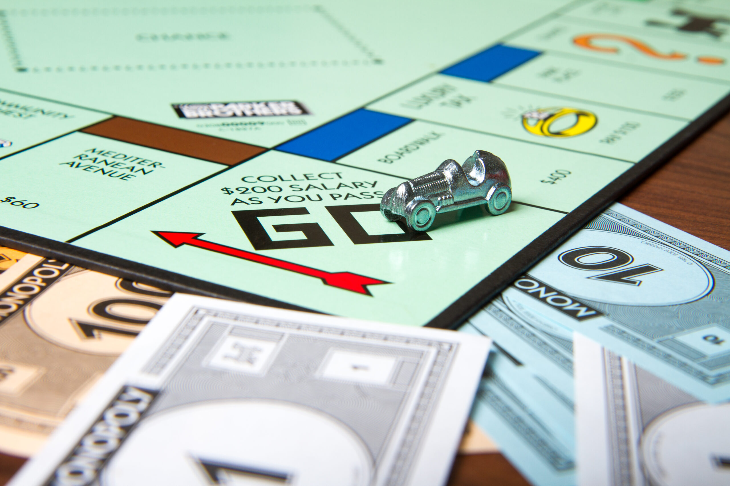 Margot Robbie’s company to produce Monopoly film - Pubity