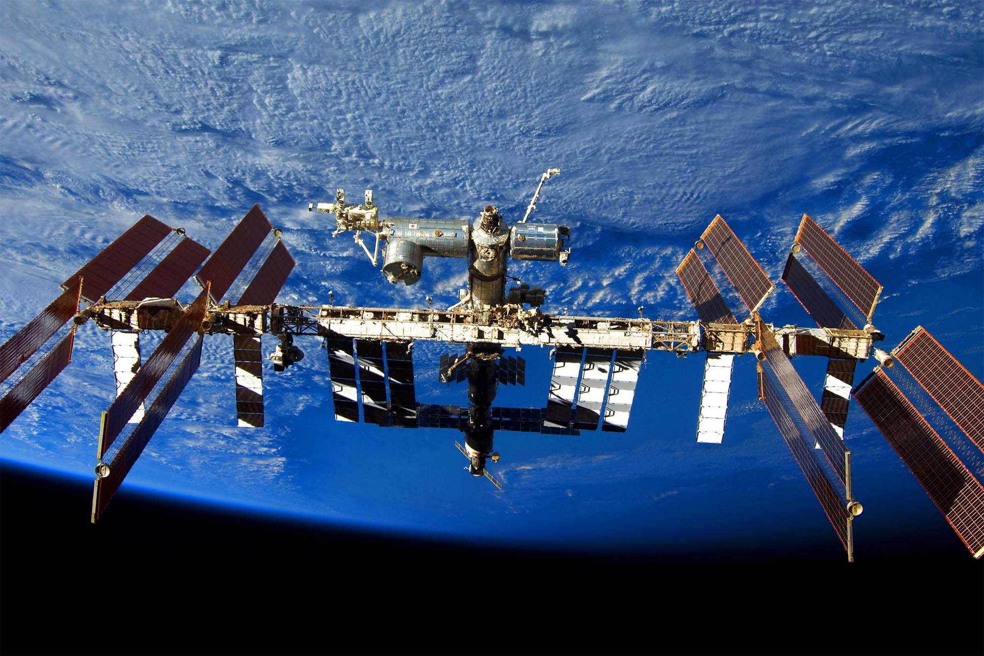 NASA chooses SpaceX to deorbit international space station - Pubity