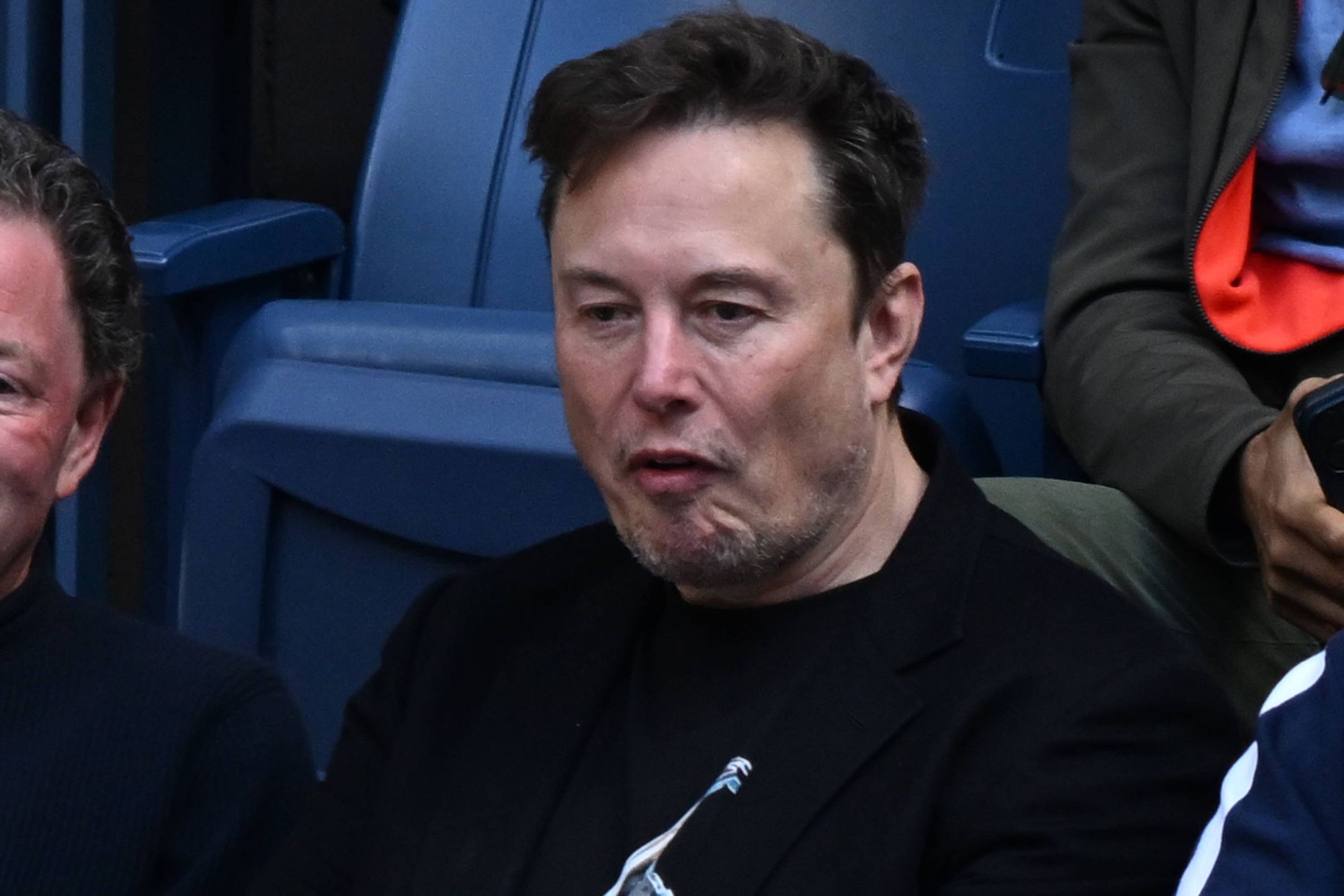 Elon Musk called out after sending creepy tweet to Taylor Swift - Pubity