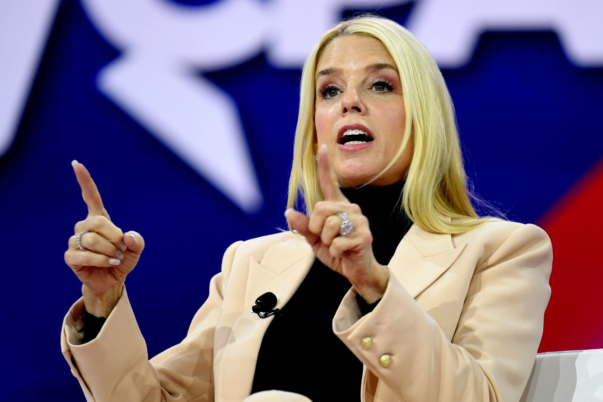 Trump’s new AG pick Pam Bondi is mired in controversy - Pubity