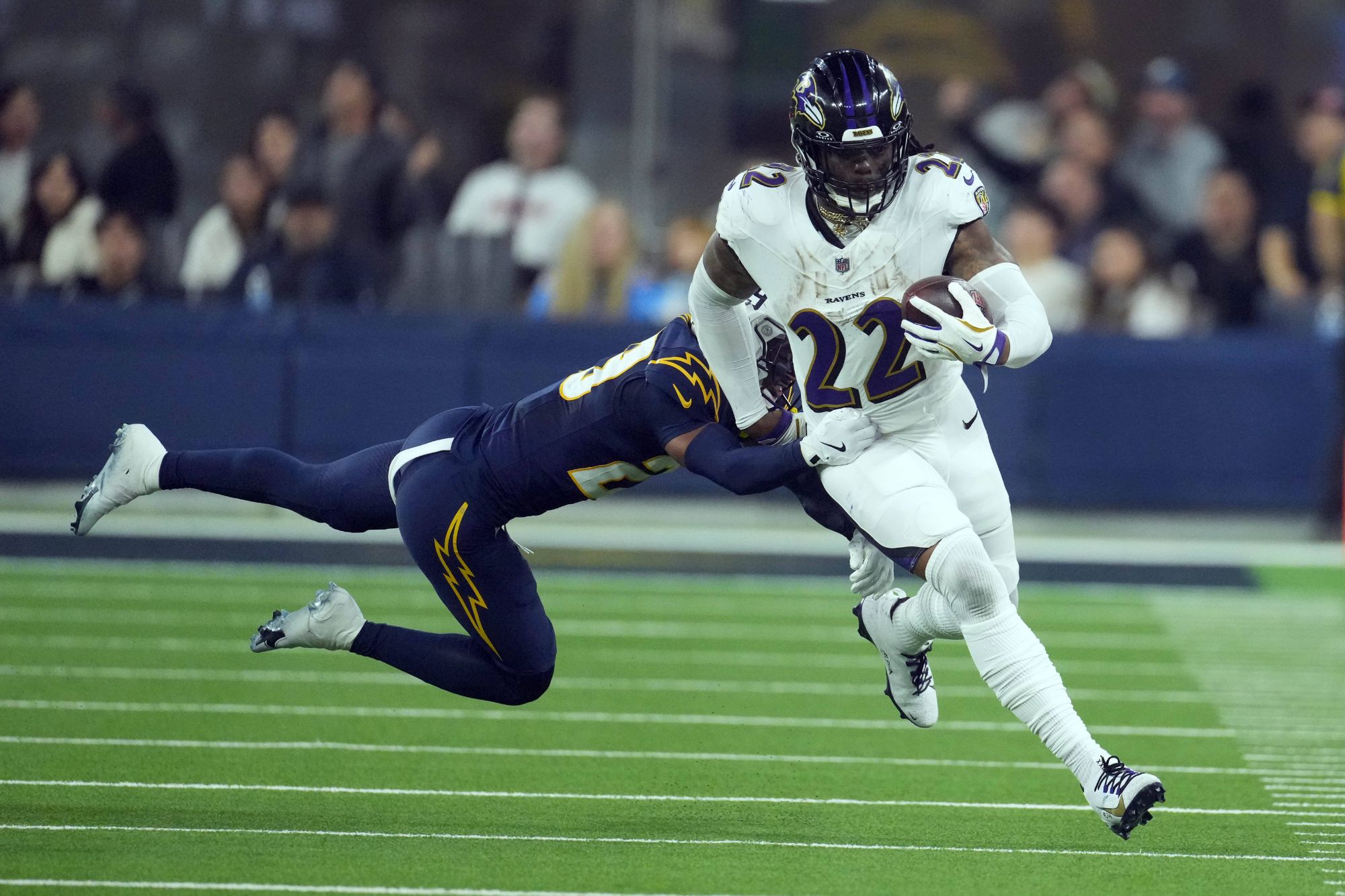 Khalil Mack is not impressed by Derrick Henry - Pubity