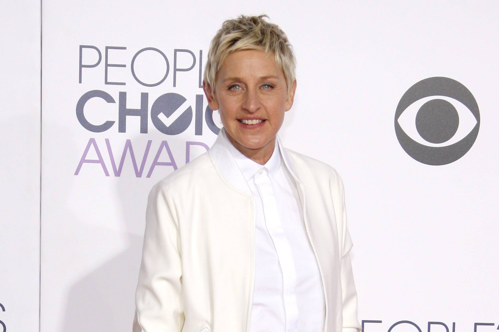 Ellen DeGeneres quits US for UK after US election - Pubity