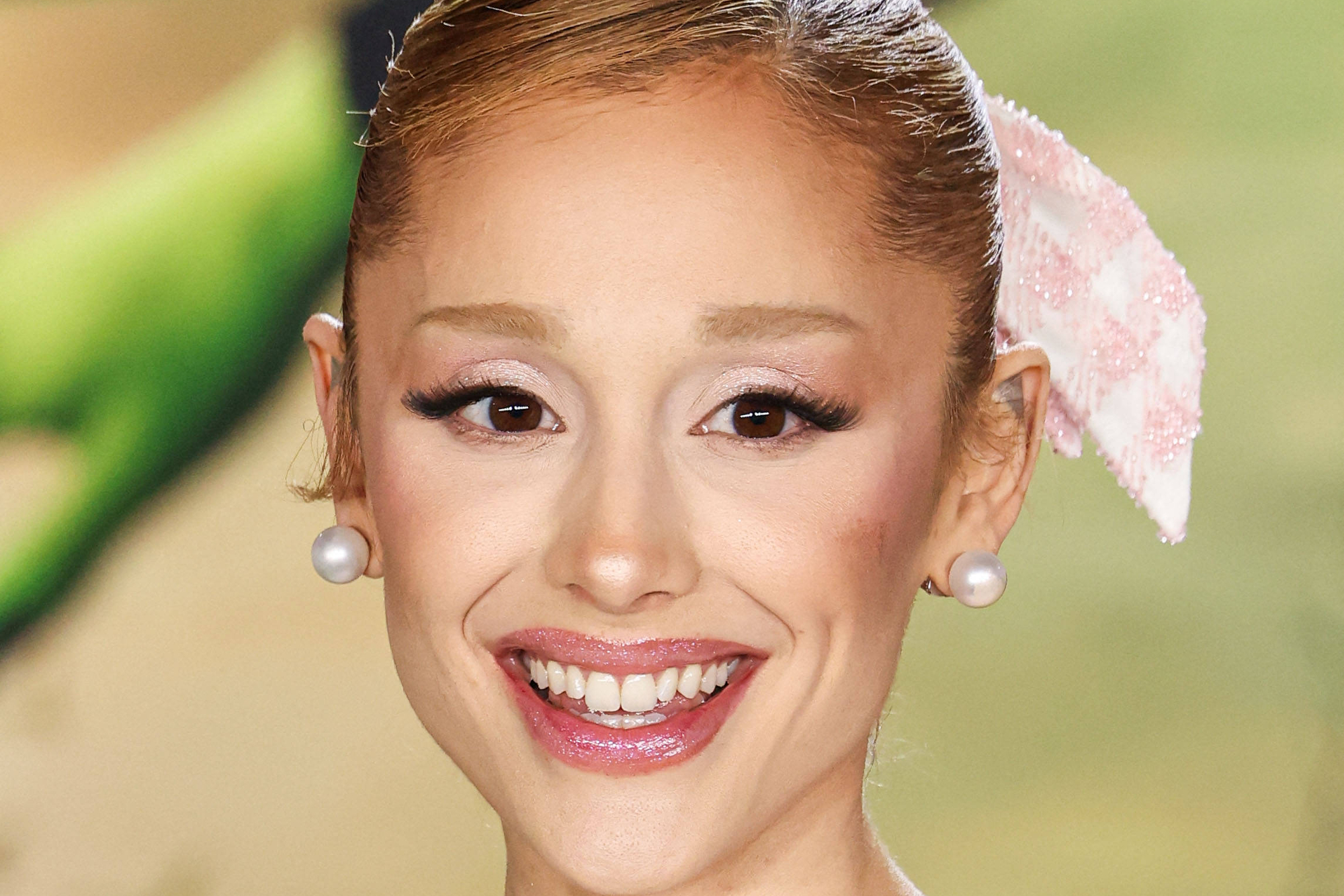 Ariana Grande explains full name in Wicked credits - Pubity