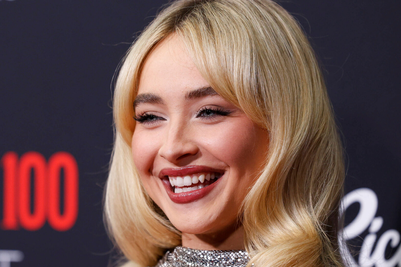 What is Sabrina Carpenter’s net worth? - Pubity