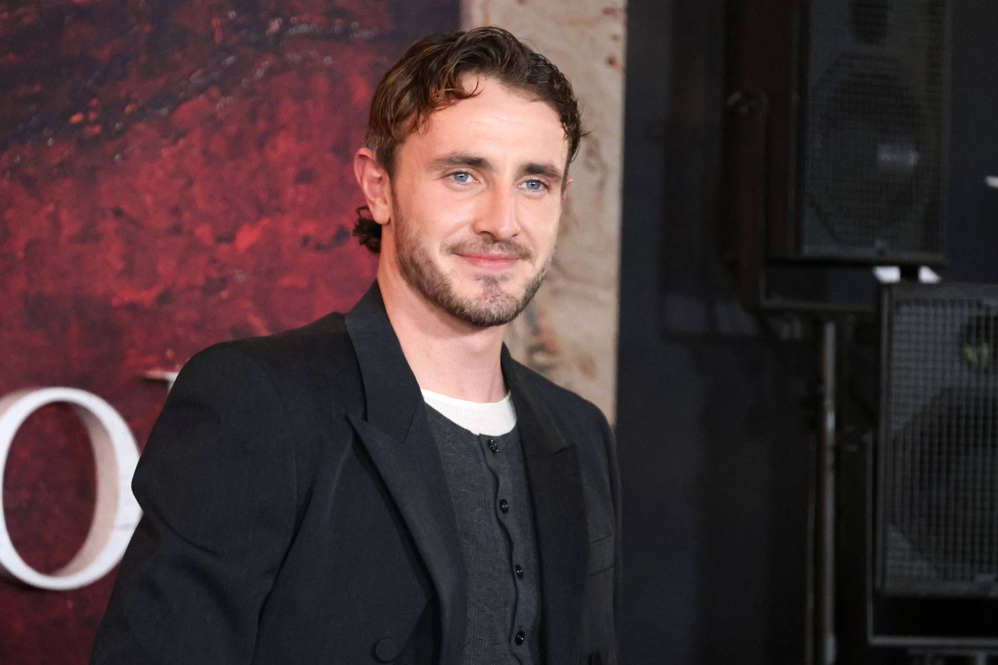 Fans react to Paul Mescal in SNL Gladiator musical - Pubity