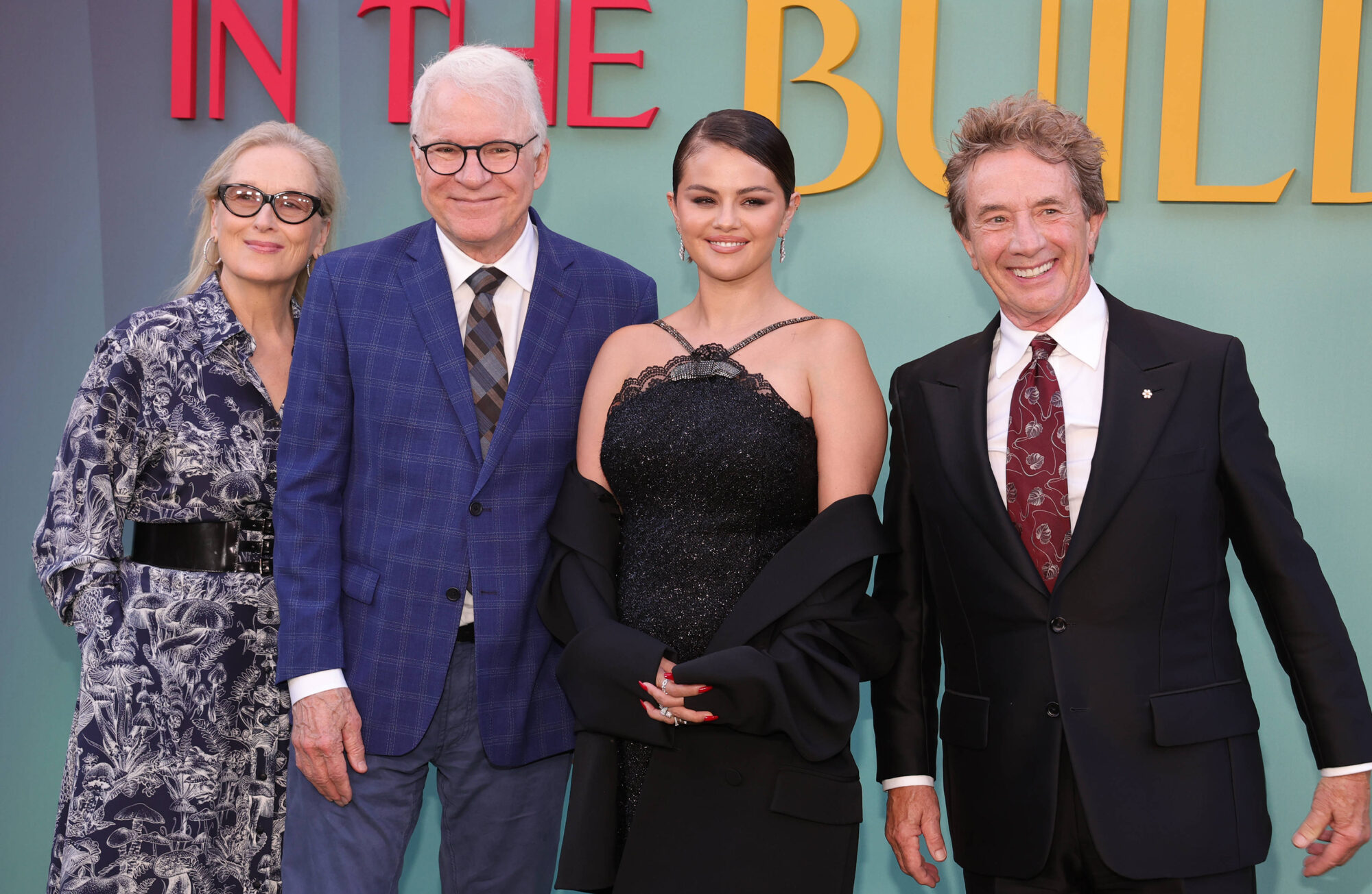 Bluest Flame: Selena Gomez Co-Stars Strut To Song - Pubity