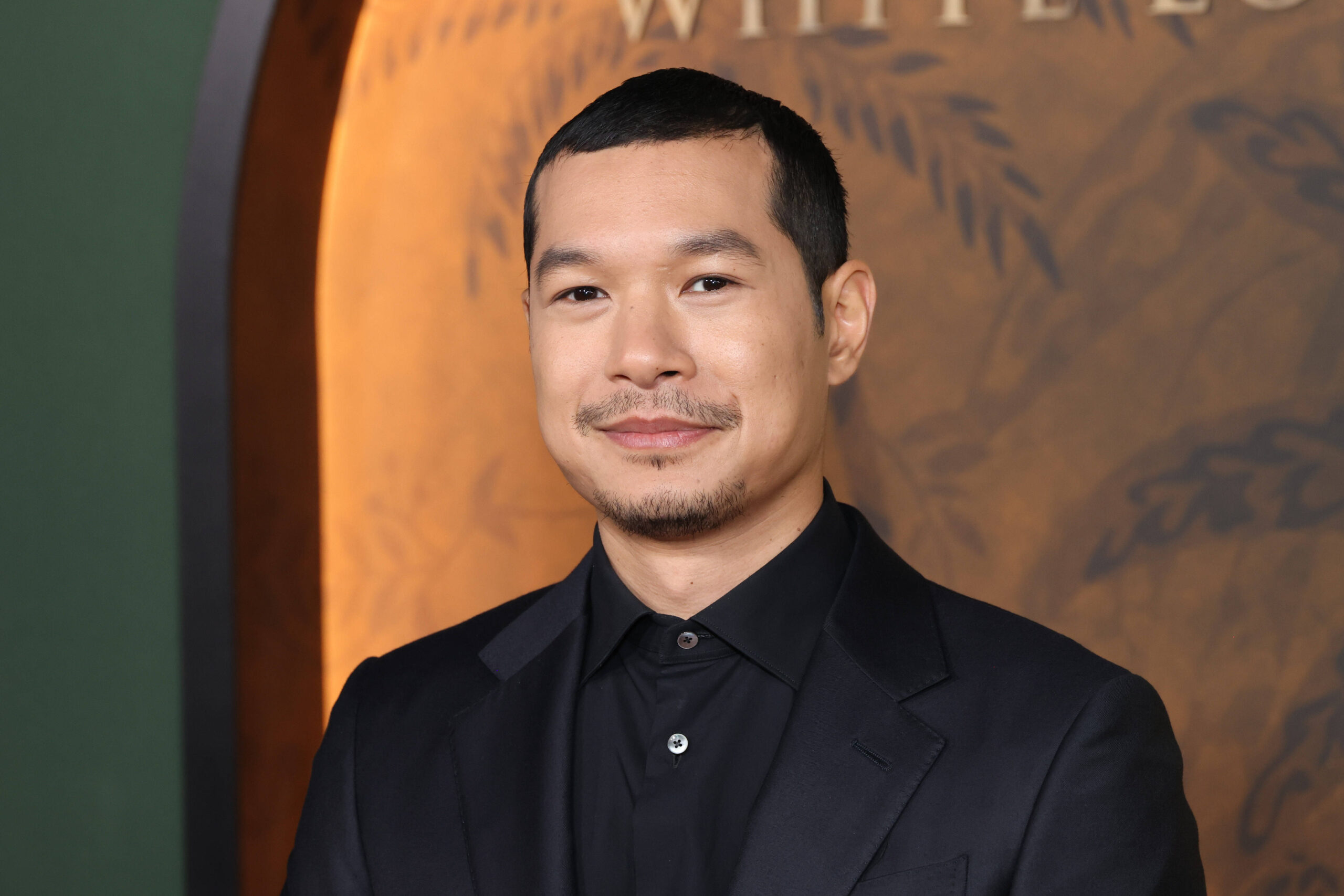 This The White Lotus star talks unexpected past- Pubity