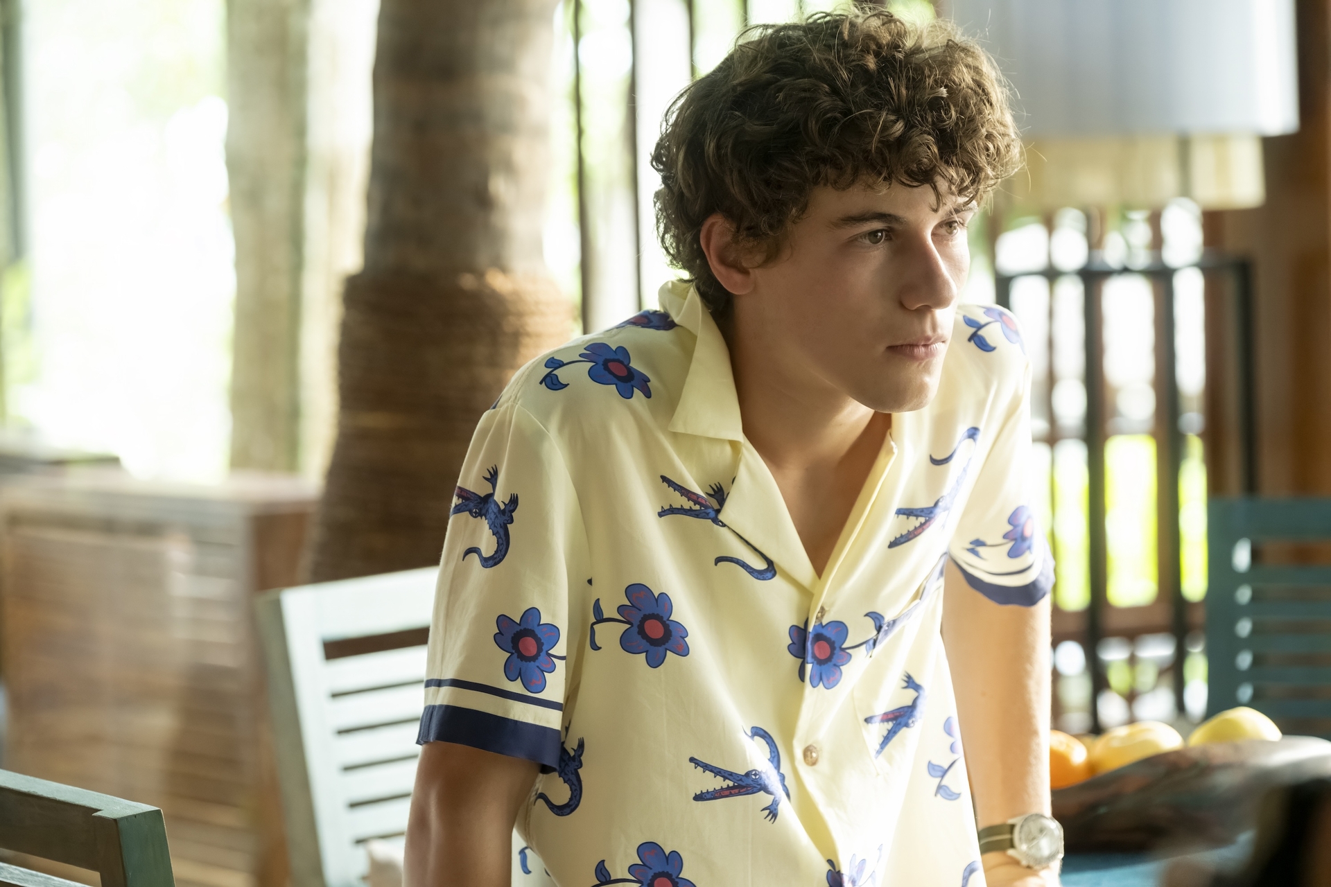 Sam Nivola defends White Lotus character Lochlan - Pubity