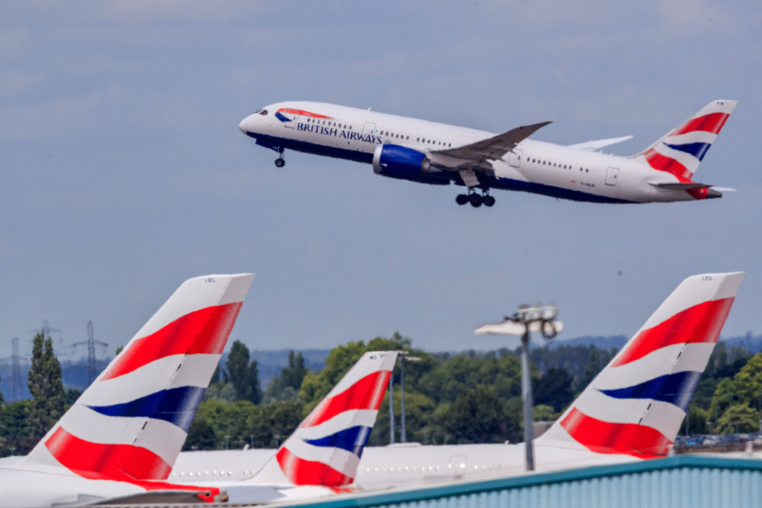 Lonely Planet co-founder four no-go destinations - Pubity